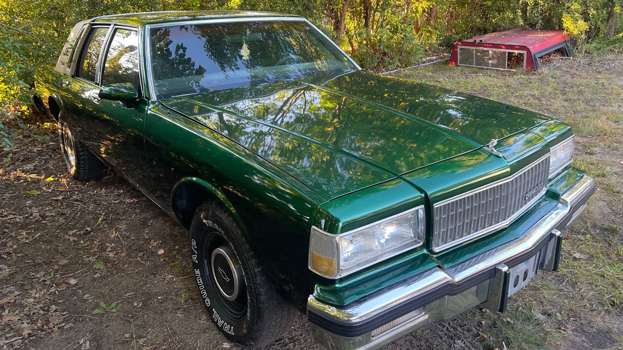 My 1987 box Chevy caprice #oldschool #greenbox - YouTube