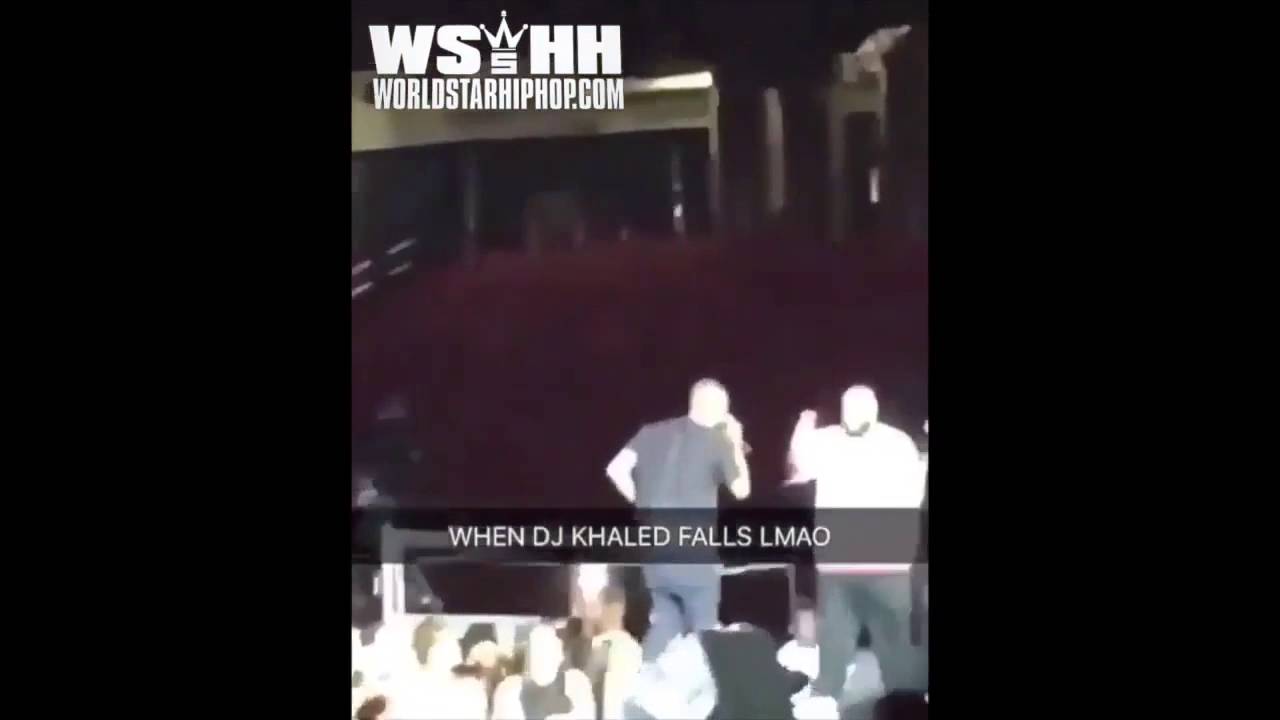 DJ Khaled Falls Off Stage - YouTube