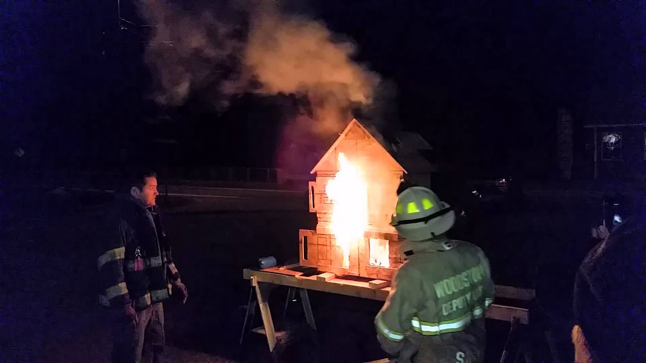 Fire Behavior and Smoke Reading - YouTube