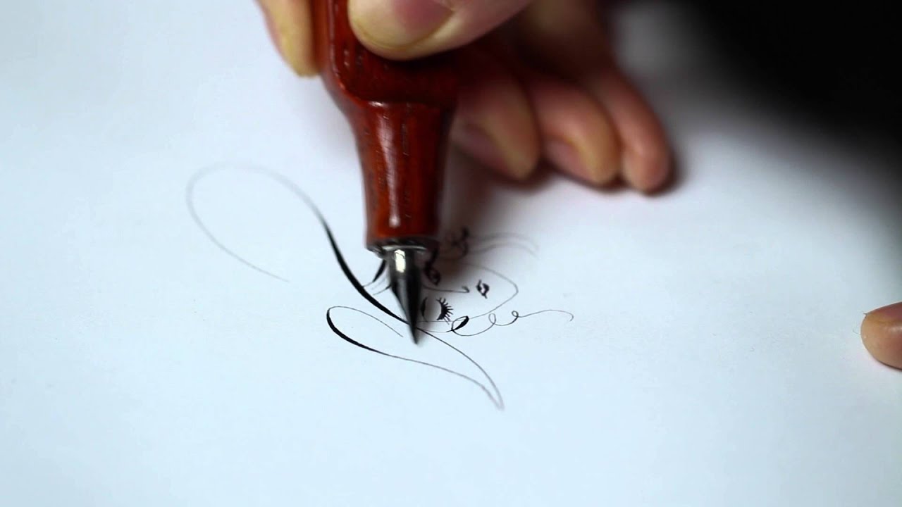 Parisian Woman Offhand Flourish Calligraphy - YouTube