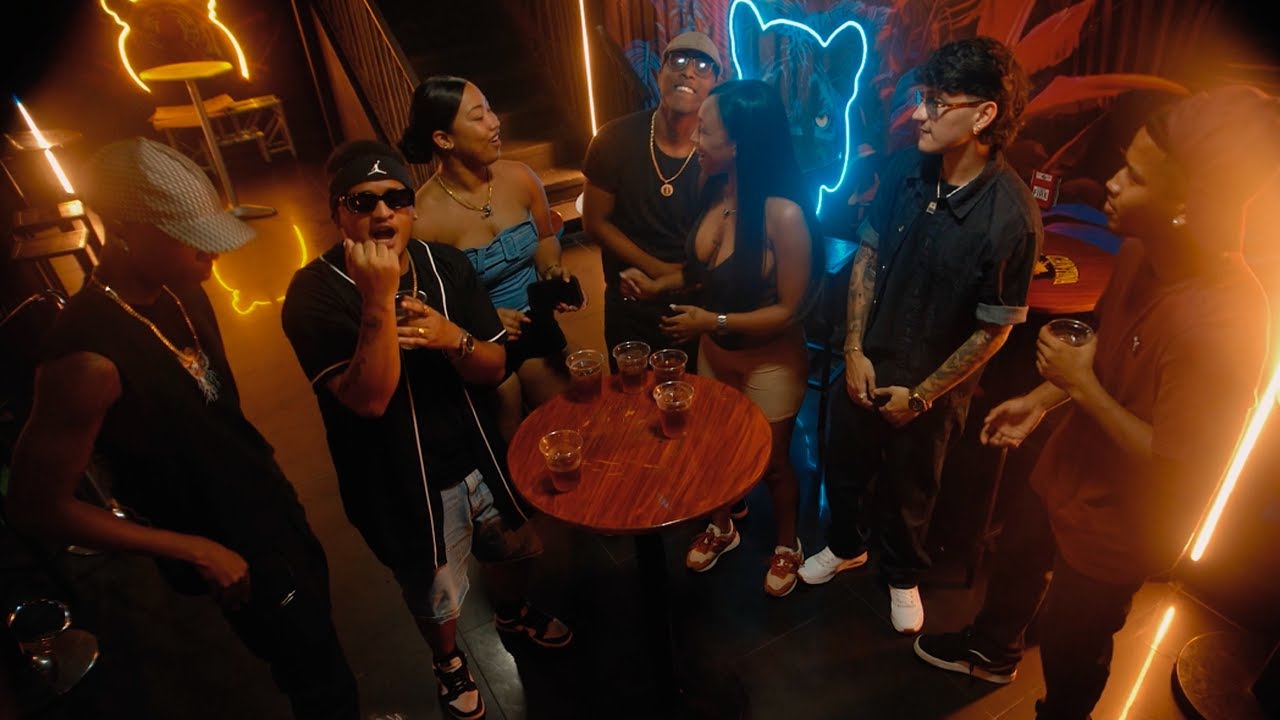 ONE GYAL - El Jayy, @KABLIZ, @MoleMusiic (Video Oficial) - YouTube