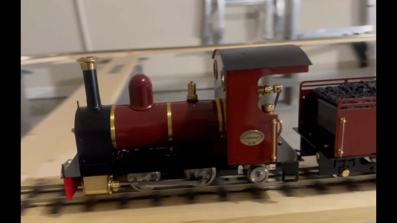 Roundhouse Jennie running on temporary layout - YouTube