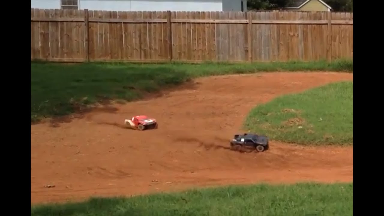 6 - Homemade Short Course RC Track - LOSI SCTE battle - YouTube