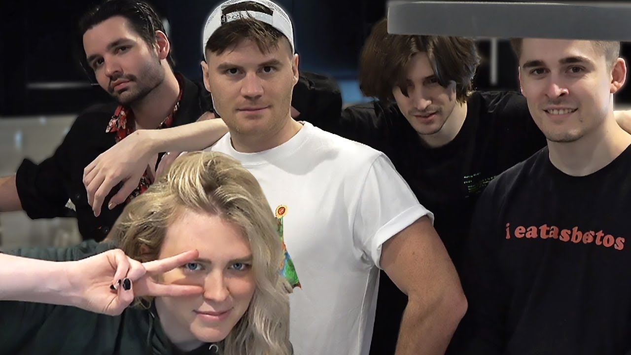 I Hosted A Cooking Competition With The Biggest Streamers - YouTube