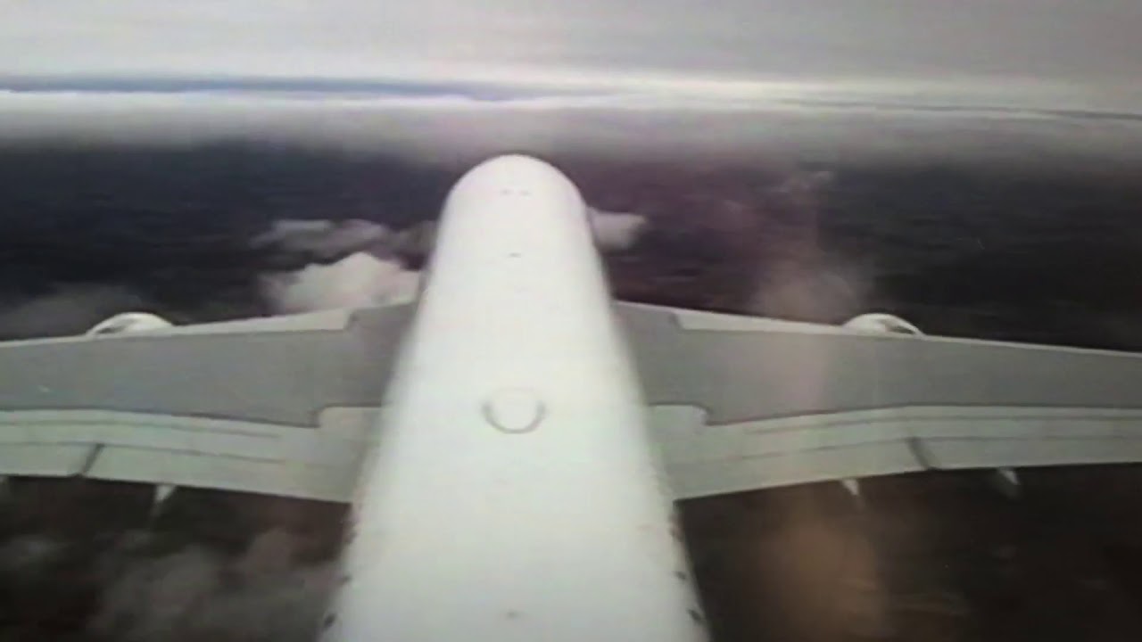 Emirates Tail Camera View - YouTube