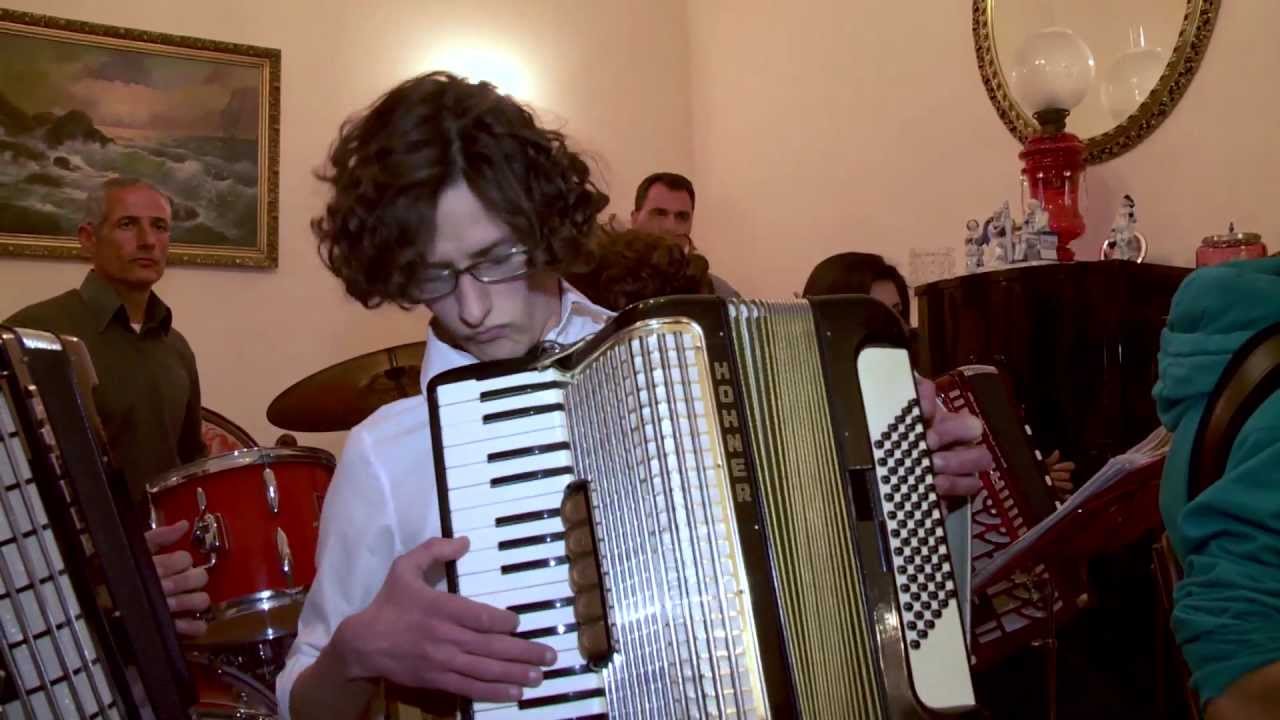 TVHEMM - Santa Maria Accordion Band - YouTube