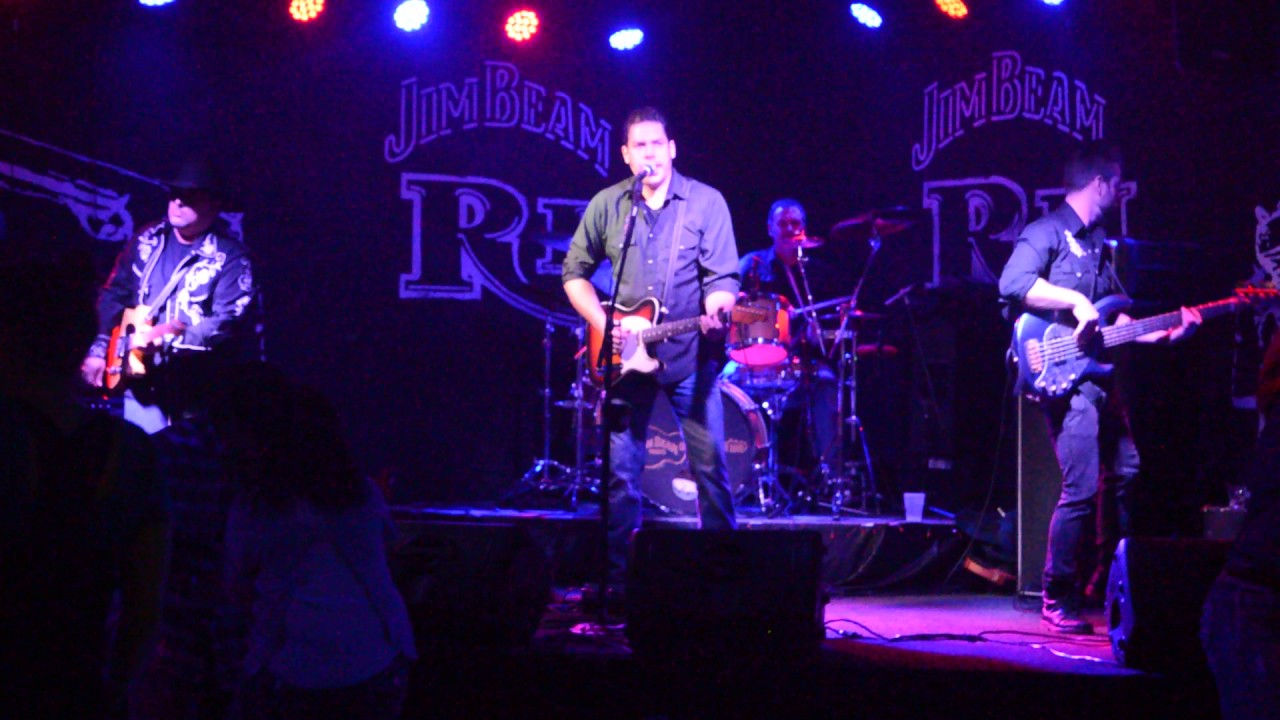 Steve Starkey-The Roadhouse New Years 2015-Spokane,Wash - YouTube