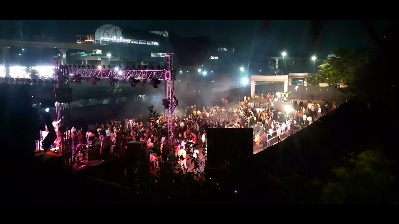 Dandiya Bhide Pool Deccan 2k23 Pune🙌🙌😍⚡(4) - YouTube