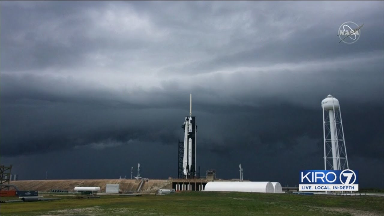 VIDEO: Weather delays SpaceX launch with NASA astronauts - YouTube