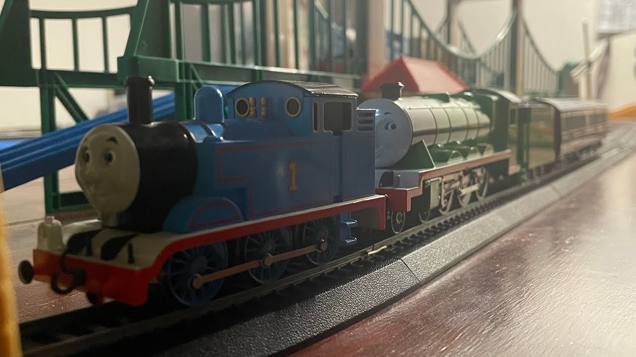 Thomas Bachmann video - YouTube