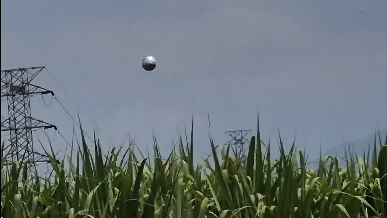 Sphere probe UFO seen in Yumbo Colombia - YouTube