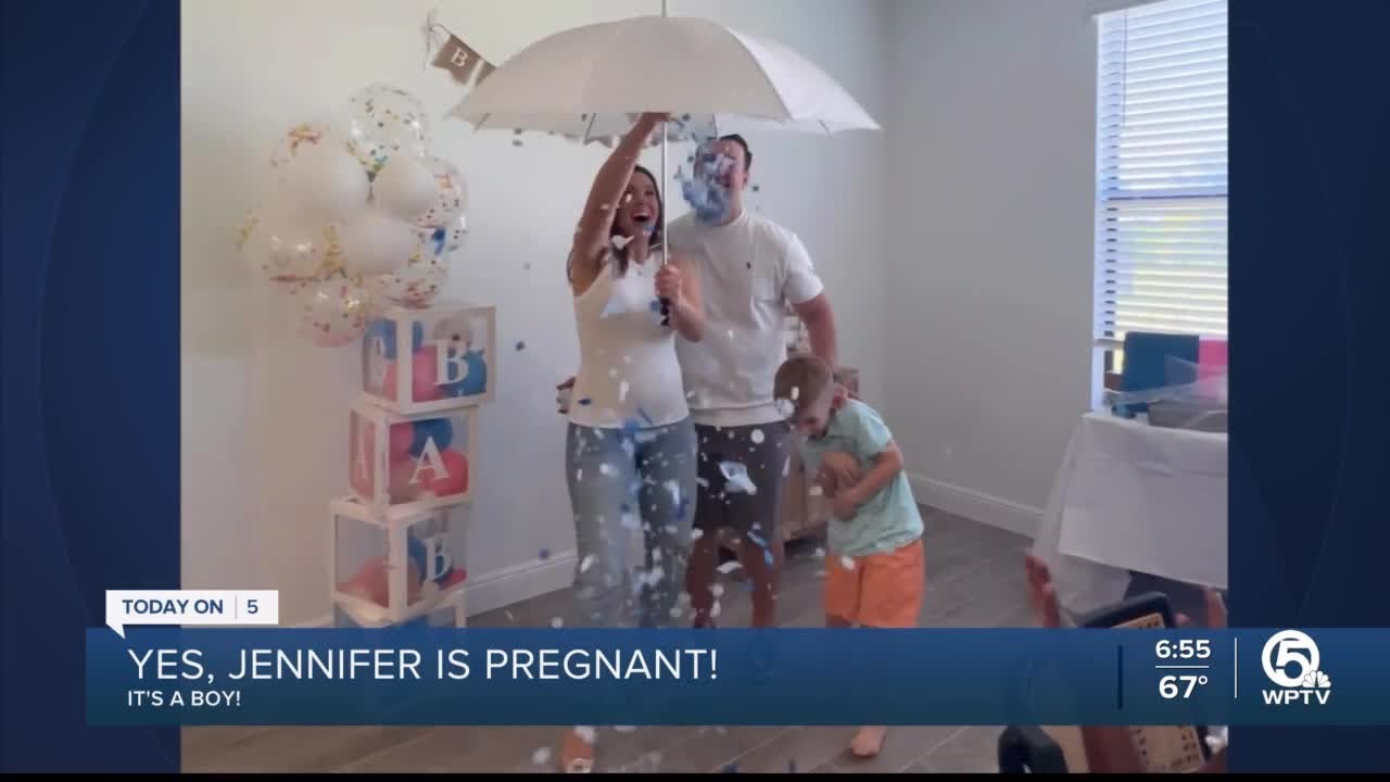 Jennifer Correa announces she's pregnant - YouTube