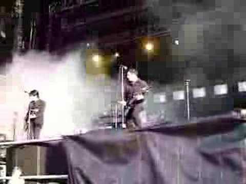 Nine inch nails - Pinion + Wish at Marlay Park Dublin 2007 - YouTube