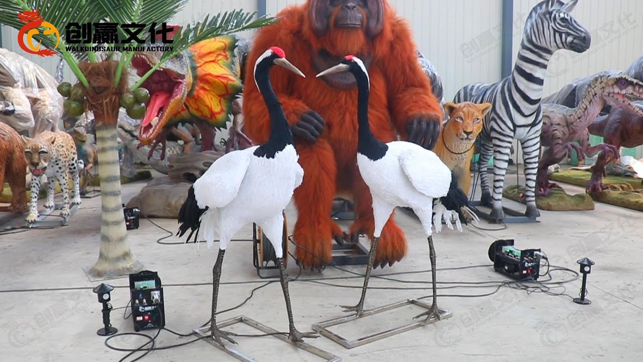 Bird Animatronic Red-crowned Crane - YouTube