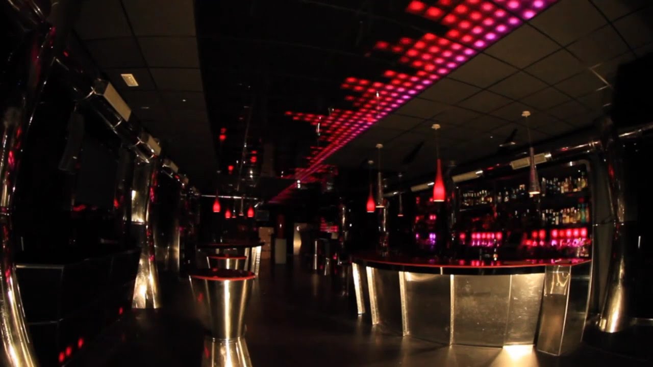 Black Mirror panels at Pub Magic - Lumalia - YouTube