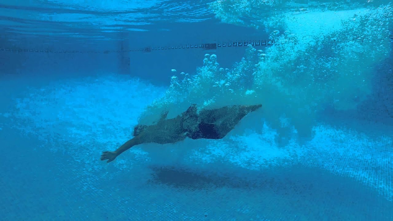 Clavado en piscina aL estilo Diego - YouTube