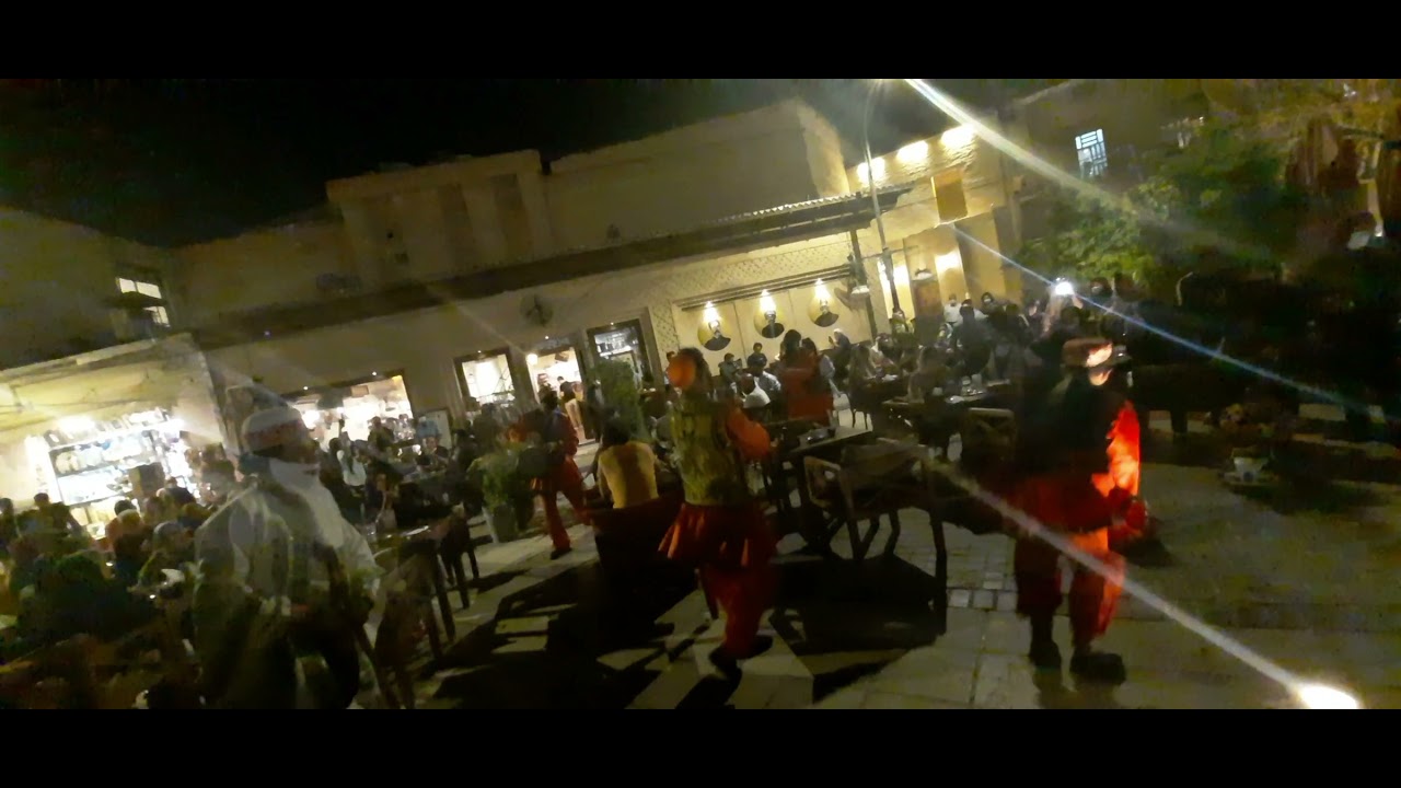 Haji Firooz with live folk music in Shiraz (part2/2)/ حاجی فیروز همراه ...