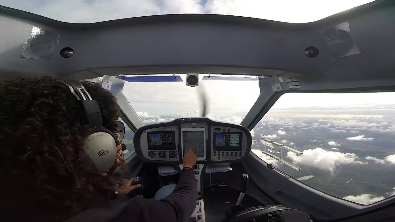 VFR Over the top - FL075 - FD CTLS - YouTube