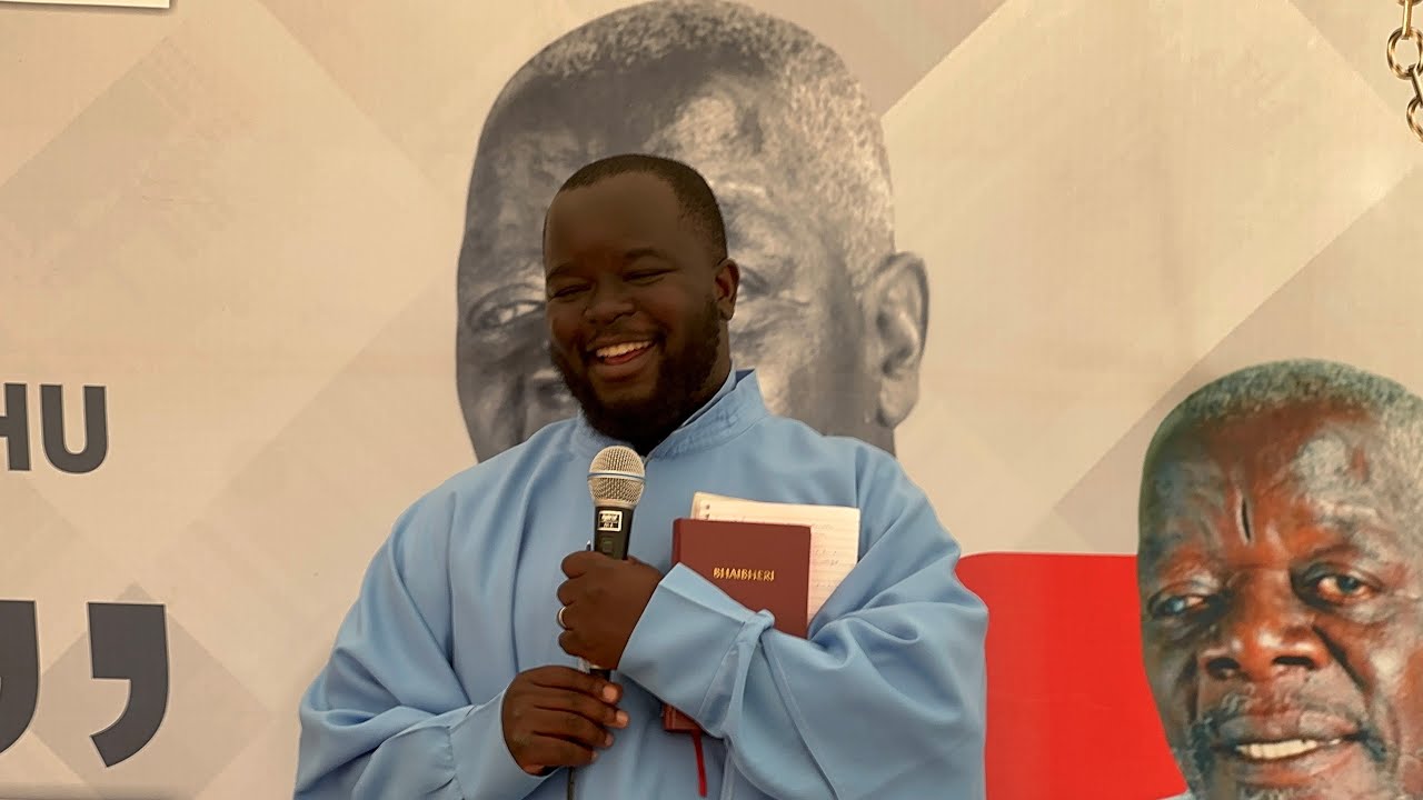 Nhai Mwari Wee….Bishop N Manhango and Priest Zvandasara - YouTube