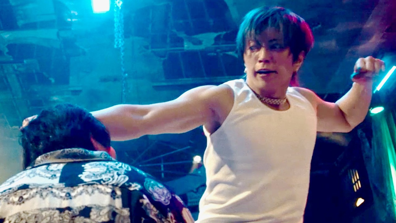 GACKT、屈強な肉体で重いパンチと蹴り！無慈悲なまでの強さが炸裂／映画『BLUE FIGHT』本編映像 - YouTube