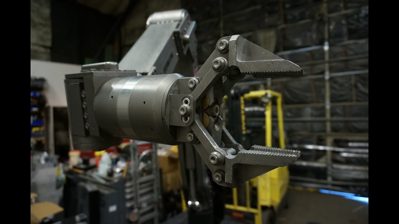 Schilling Robotic Titan 2 Robotic Arm Reuseum - YouTube