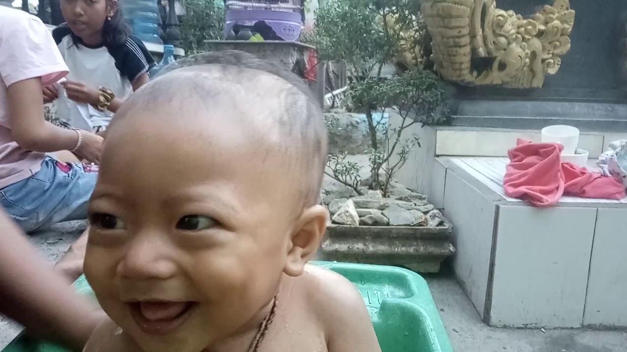 Lagi Mandi Youtube