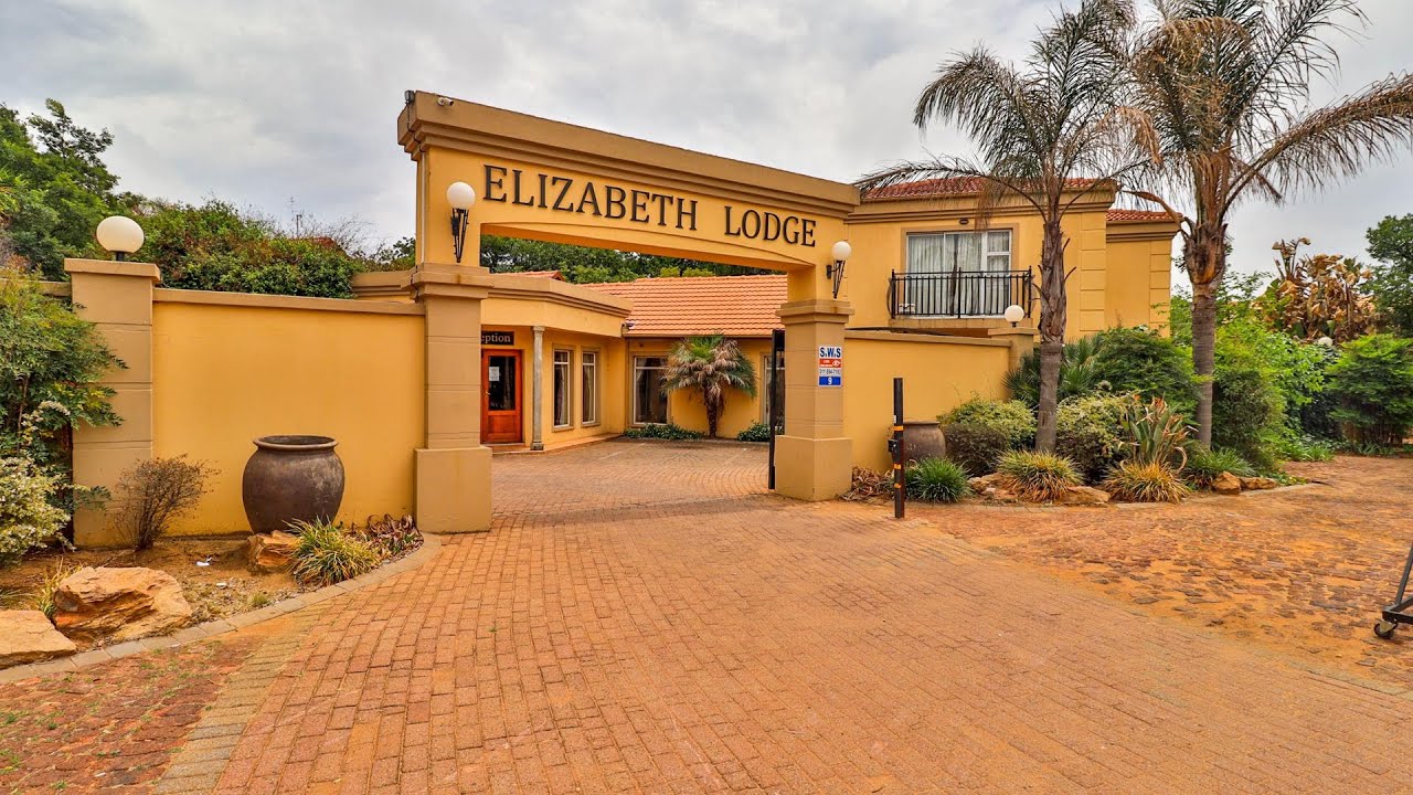 Elizabeth Lodge - YouTube