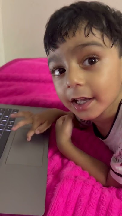 World’s youngest coder छोटा बच्चा कंप्यूटर में कोडिंग करते हुए cute kid ...