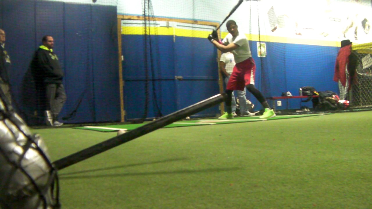 QUENTIN HOLMES HITTING FOR CROSS CHECKERS@HARLEM BASEBALL HITTING ...
