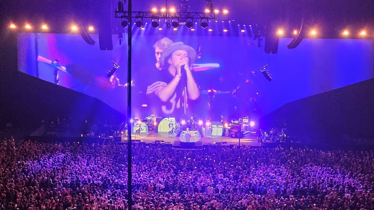Pearl Jam / Manchester Co-op Live / 25th June 2024 - YouTube