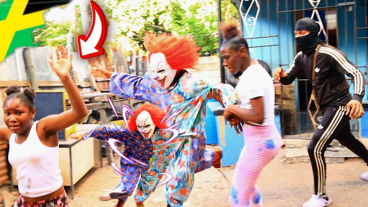 CLOWN BREAK INTO STRANGERS HOUSE IN THE GHETTO!!! 🇯🇲 TOWER HILL ...