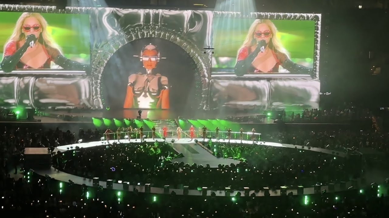 Beyoncé - THIQUE / ALL UP IN YOUR MIND - Renaissance World Tour LA ...