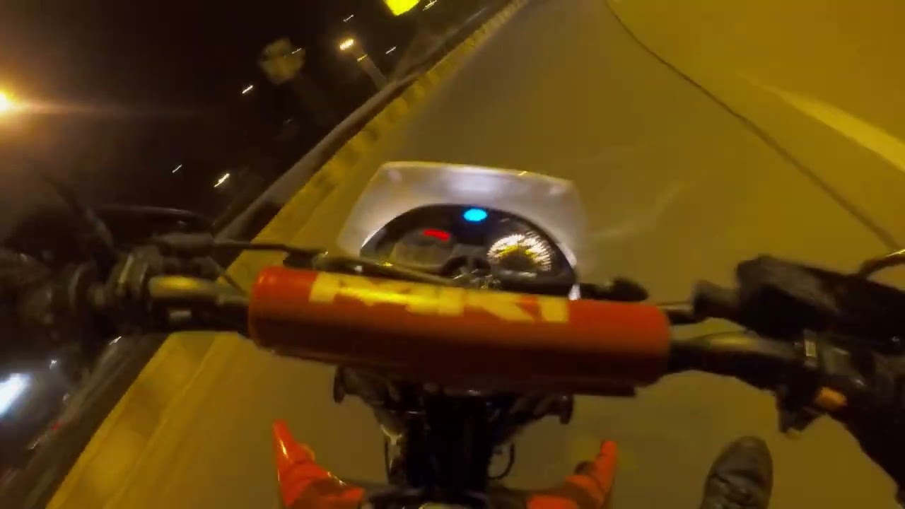 MRT TR 200, Potencial para una supermoto? Triumph 955i - Hyosung 650 ...