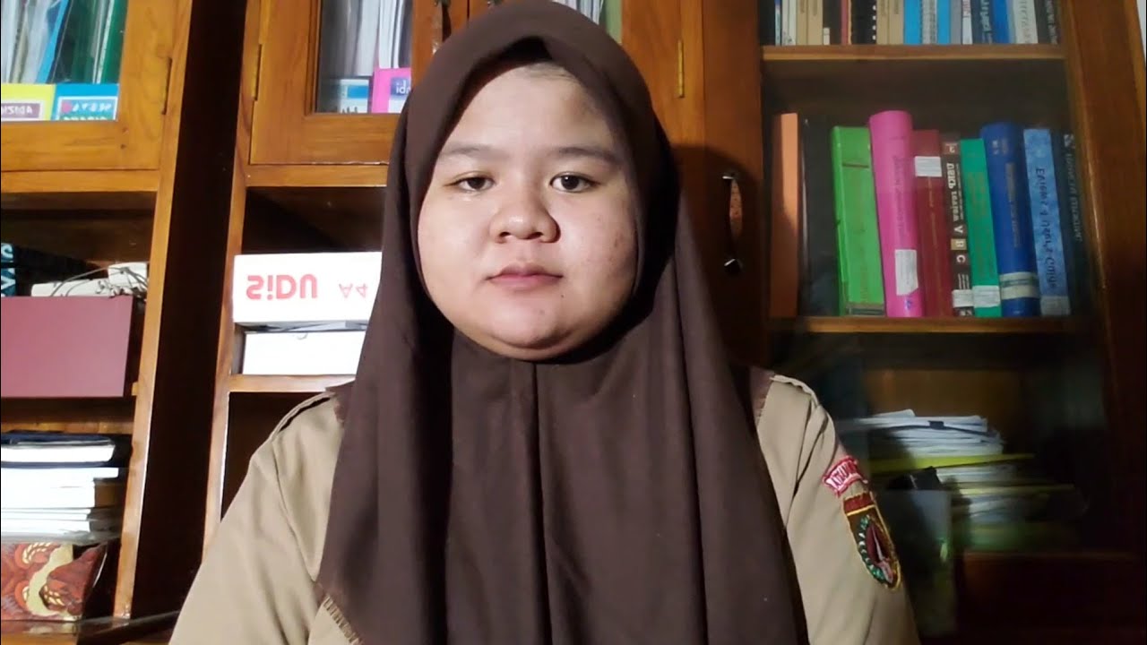 Sofia - Clairo ( Salma Nadia Putri / 31 ) - YouTube