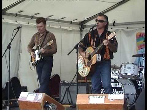 Straight 8's at Dandenong on 14th March 2010. - YouTube