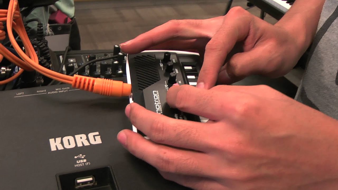 Korg Monotron Analogue Ribbon Synth (Demo) @ CK Music - YouTube