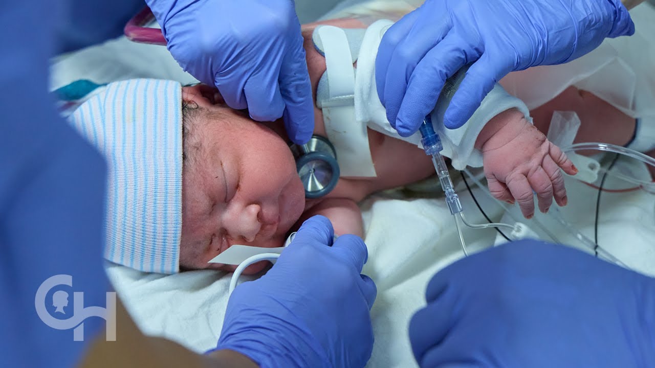 Golden Hour: Expert Delivery of Babies with Birth Defects - YouTube