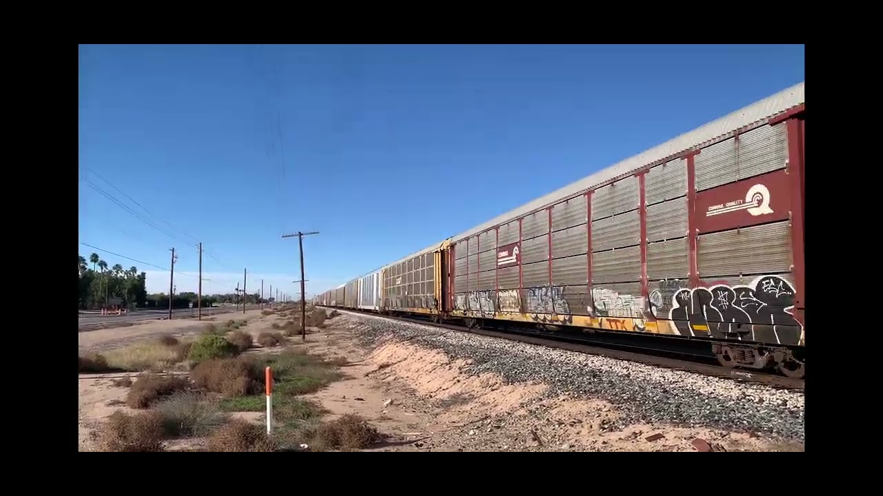 UP6745 Leads the MPXTU through Queen Creek AZ with UP9903 SD59MX ...
