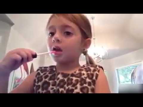 Makyaj Videosu Çekerken Tinerci Olan Kız Çocuğu(Altyazılı)