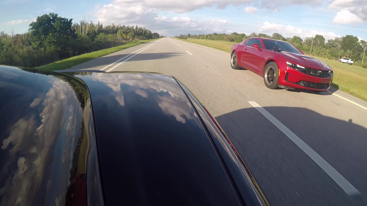 LS3 C6 Corvette vs LT1 Camaro SS - YouTube