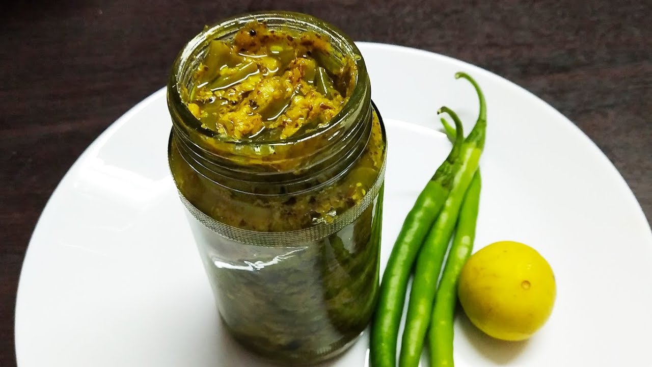 నోరూరించే పచ్చిమిర్చి - ఆవకాయ నిల్వ పచ్చడి తిన్న కొద్ది ...