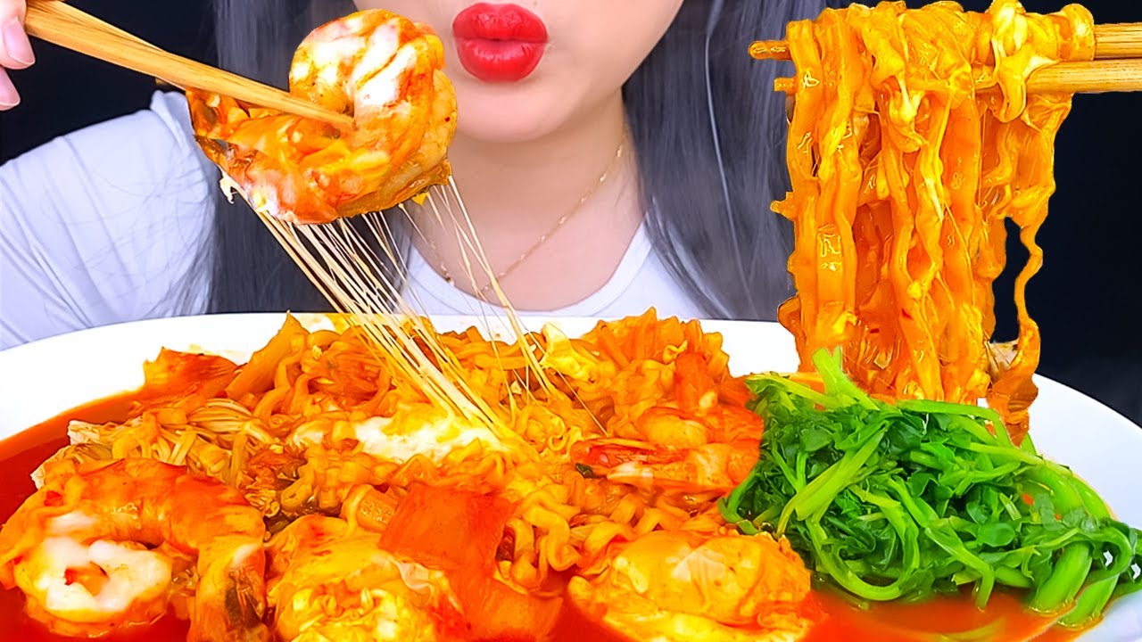 ASMR SEAFOOD SHRIMP CHEESY SPICY NOODLES | MUKBANG + RELAXING RAINING ...