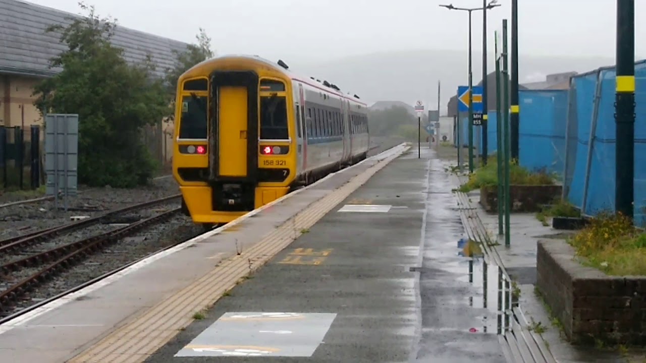 Transport for Wales class 158 821 Arrives and Departs Aberystwyth 13/07 ...