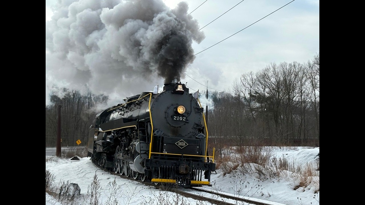 Reading & Northern steam locomotive 2102 in the snow - YouTube