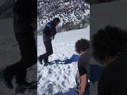 1.zınagafsa karlı güreşi.baba ogul dalaşı...