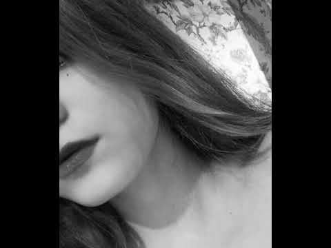 Она любит другого