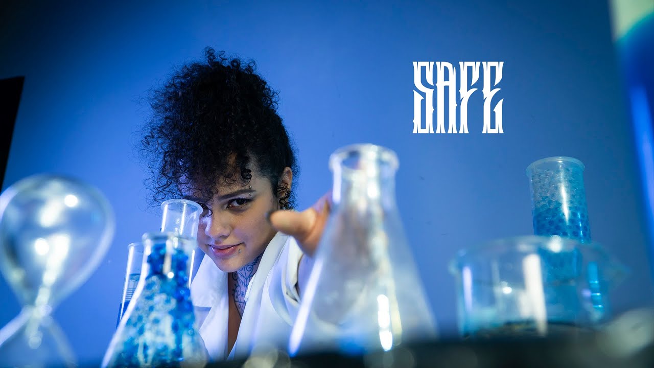 4. Laura Sette - Safe (prod. WeezeCooker) - YouTube