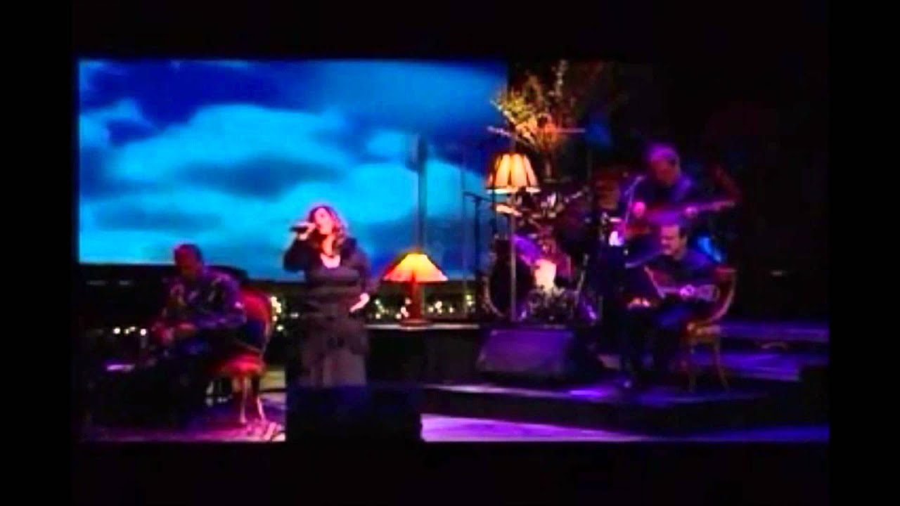 Fly Me Home Live - Romina Arena - YouTube