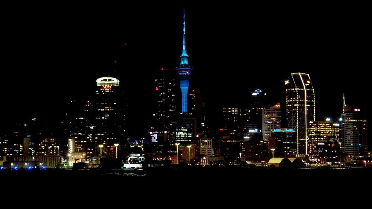 Auckland Blue Sky Tower 4K - YouTube