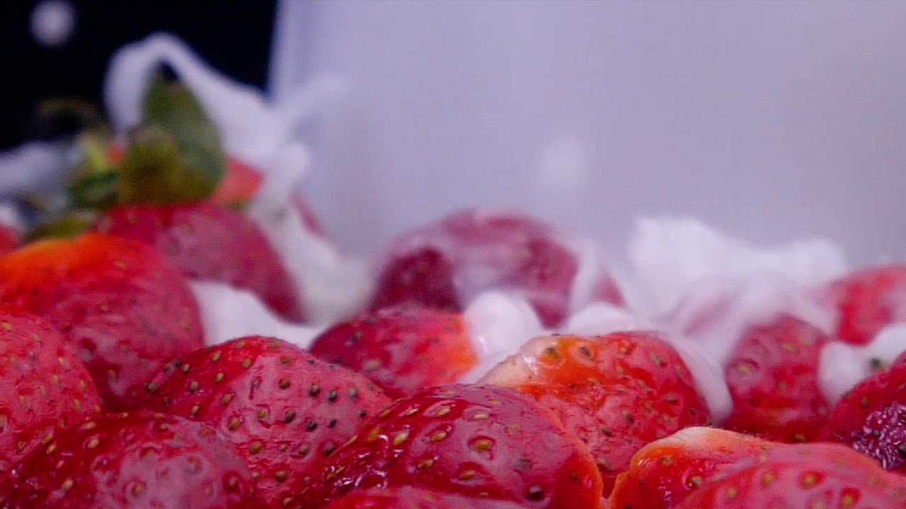 Iklan Nutriboost Strawberry - YouTube